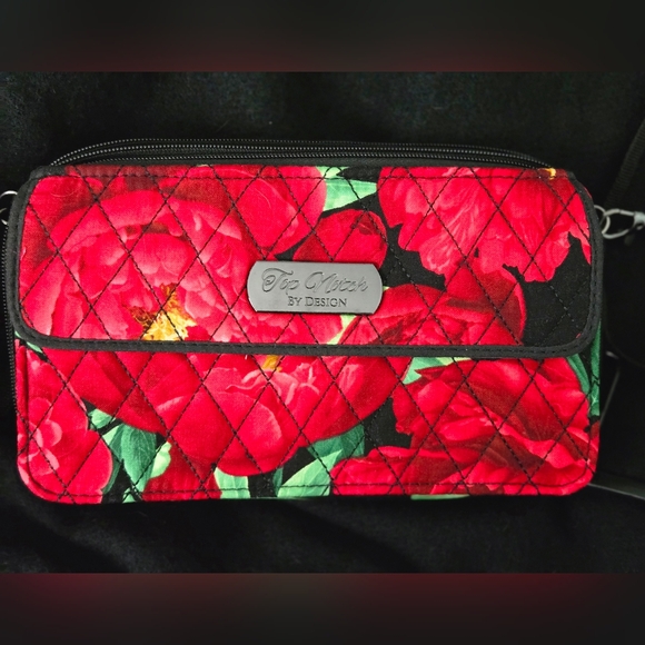 Top Notch | Bags | Top Notch Red And Black Floral Clutch Wallet ...